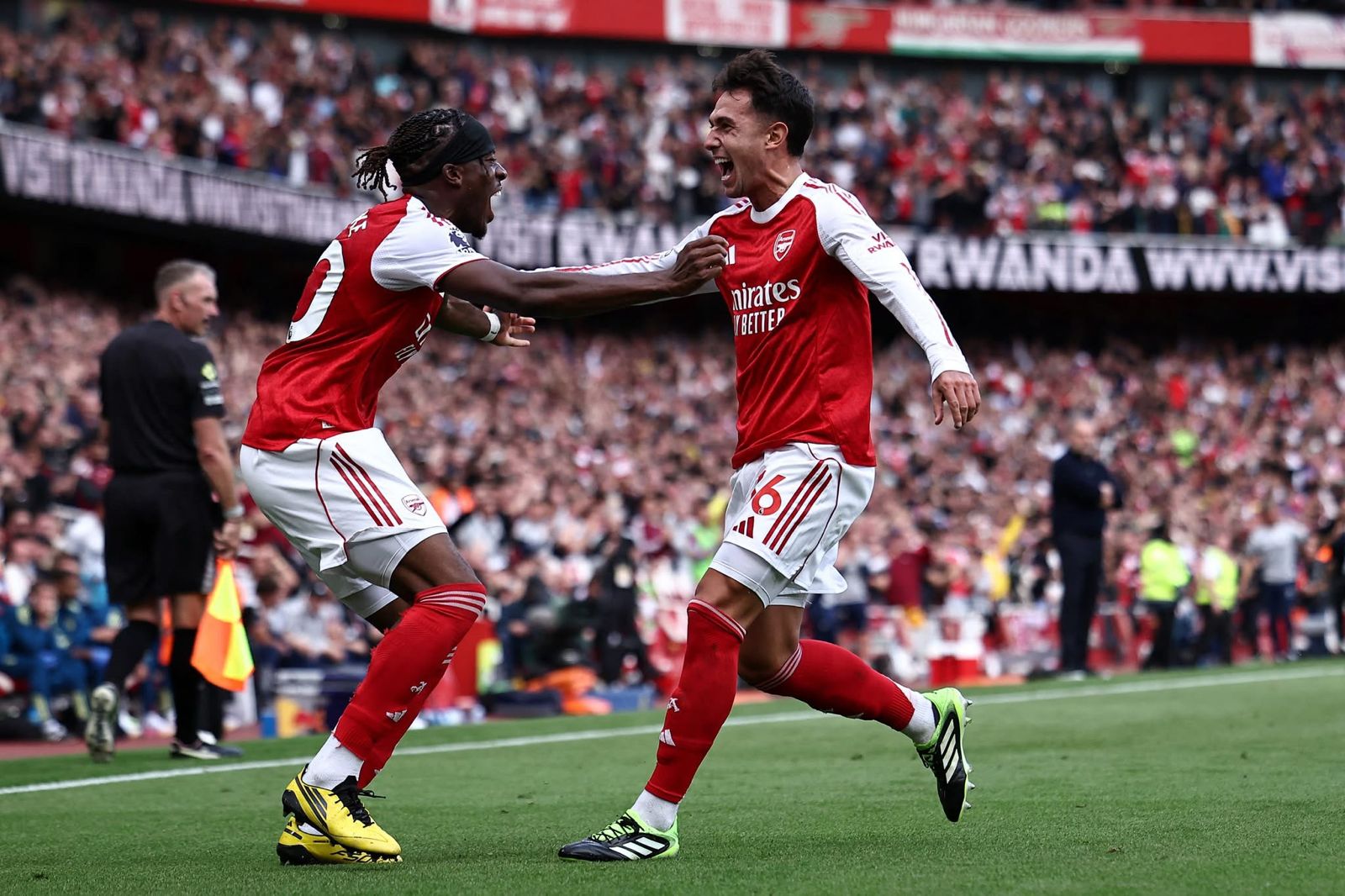 Arsenal Breeze Past Nottingham Forest in Postecoglou's Debut